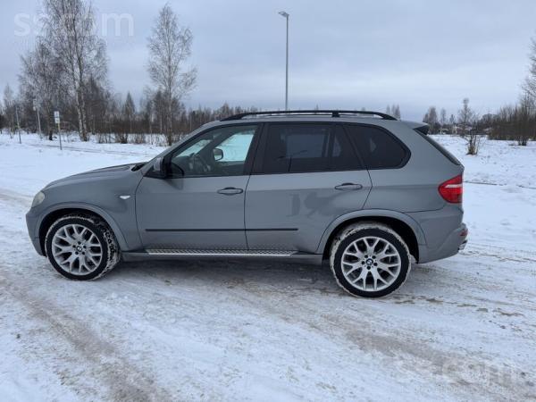 Pelēks BMW X5 2007 Jelgava, ar dzinēja tilpumu 3.00 L un nobraukumu 0 tūkst. km par 9250 €, foto 5 vietnē AUTOMOTO.COM.LV