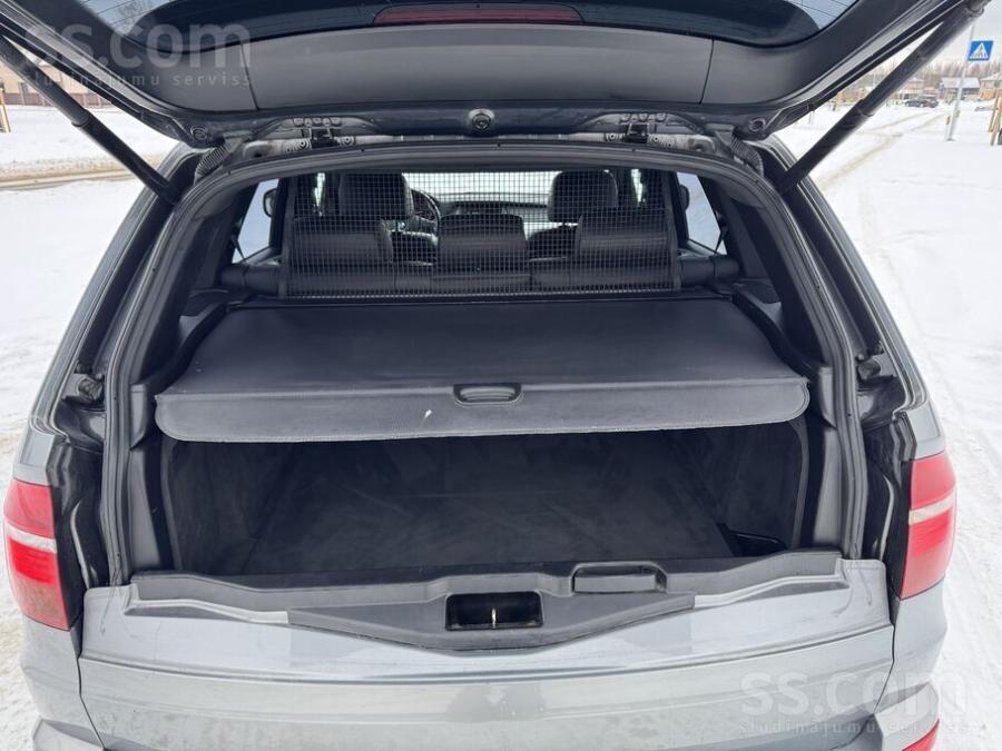 Grey BMW X5 2007 in Jelgava, with an engine capacity of 3.00 L and mileage of 0 thousand km for 9250 €, photo 17 on AUTOMOTO.COM.LV