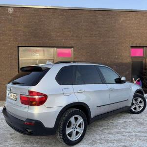 Grey BMW X5 2007 in Kaisiadorys, with an engine capacity of 2.99 L and mileage of 296 thousand km for 6950 €, photo 9 on AUTOMOTO.COM.LV