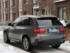 Pelēks BMW X5 2007 Viļņa, ar dzinēja tilpumu 2.99 L un nobraukumu 394 tūkst. km par 8650 €, foto 5 vietnē AUTOMOTO.COM.LV