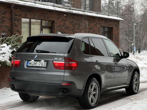 Pelēks BMW X5 2007 Viļņa, ar dzinēja tilpumu 2.99 L un nobraukumu 394 tūkst. km par 8650 €, foto 7 vietnē AUTOMOTO.COM.LV