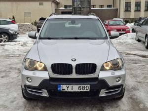 Grey BMW X5 2007 in Silute, with an engine capacity of 3.00 L and mileage of 370 thousand km for 6400 €, photo 3 on AUTOMOTO.COM.LV