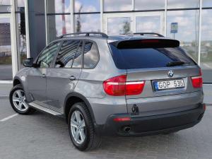 Grey BMW X5 2007 in Vilnius, with an engine capacity of 2.99 L and mileage of 349 thousand km for 7500 €, photo 4 on AUTOMOTO.COM.LV