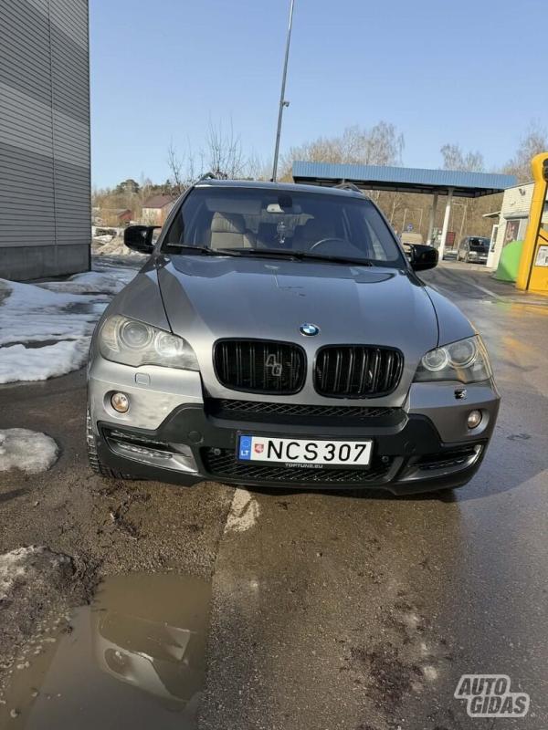 Grey BMW X5 2007 in Vilnius, with an engine capacity of 3.00 L and mileage of 520 thousand km for 6200 €, photo 3 on AUTOMOTO.COM.LV