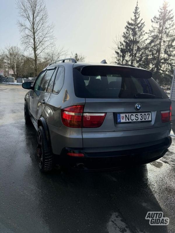 Grey BMW X5 2007 in Vilnius, with an engine capacity of 3.00 L and mileage of 520 thousand km for 6200 €, photo 6 on AUTOMOTO.COM.LV