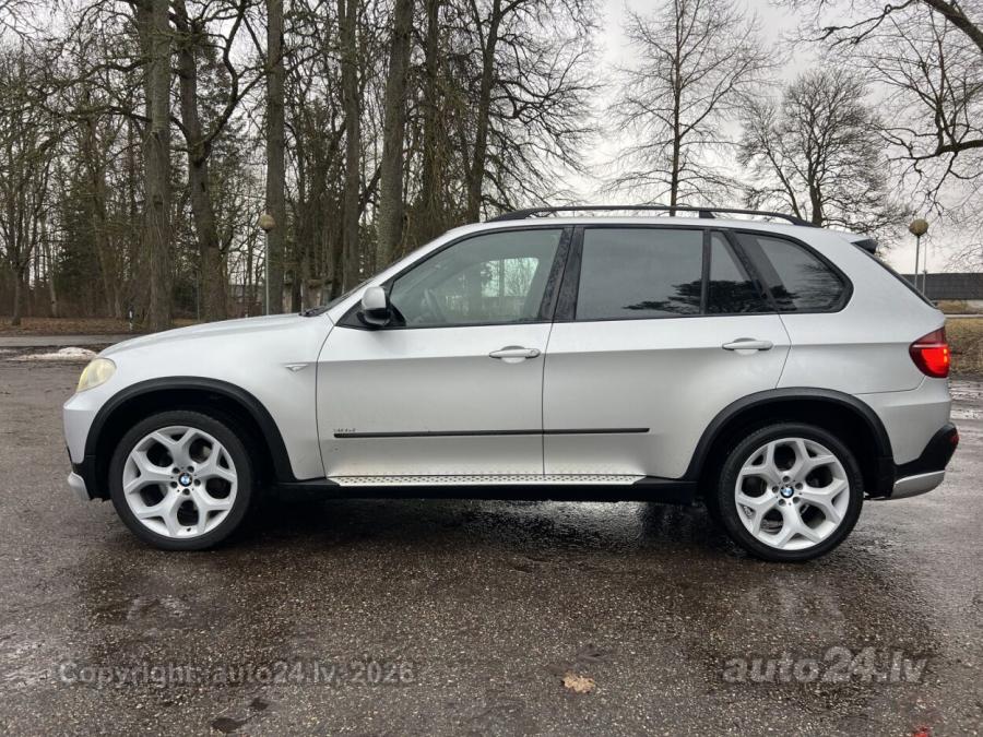 Pelēks BMW X5 2007 Rakvere, ar dzinēja tilpumu 3.00 L un nobraukumu 306 tūkst. km par 8700 €, foto 2 vietnē AUTOMOTO.COM.LV