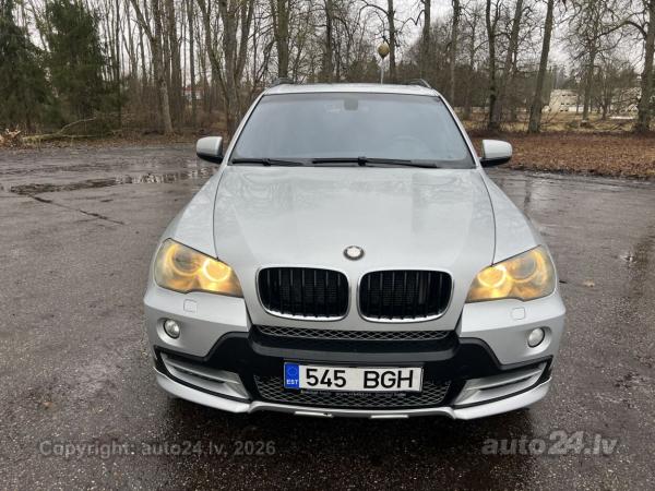 Grey BMW X5 2007 in Rakvere, with an engine capacity of 3.00 L and mileage of 306 thousand km for 8700 €, photo 3 on AUTOMOTO.COM.LV