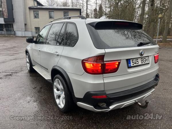 Grey BMW X5 2007 in Rakvere, with an engine capacity of 3.00 L and mileage of 306 thousand km for 8700 €, photo 8 on AUTOMOTO.COM.LV