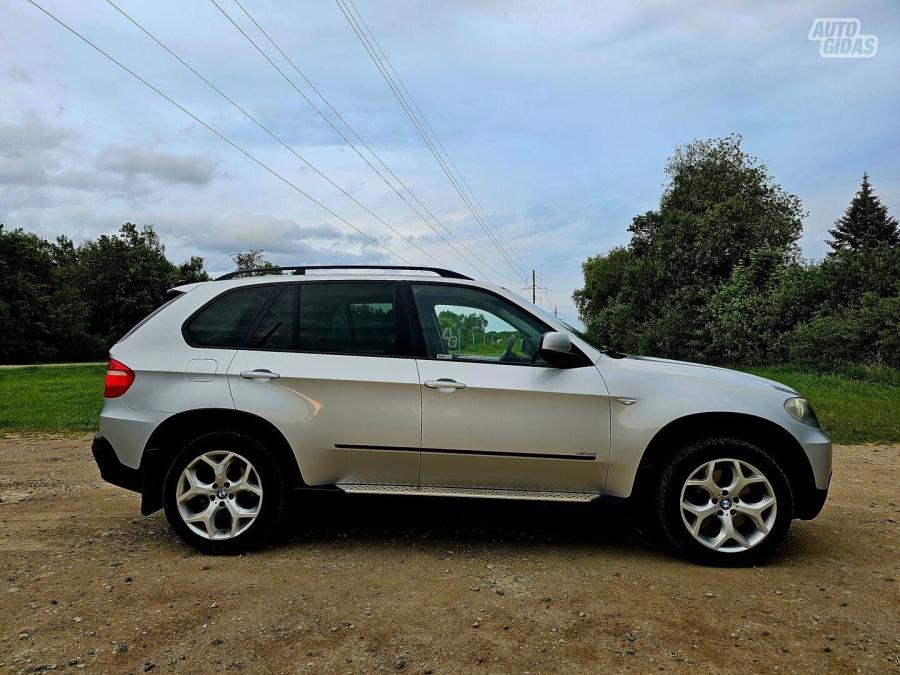 Pelēks BMW X5 2007 Kauņa, ar dzinēja tilpumu 3.00 L un nobraukumu 354 tūkst. km par 4999 €, foto 5 vietnē AUTOMOTO.COM.LV