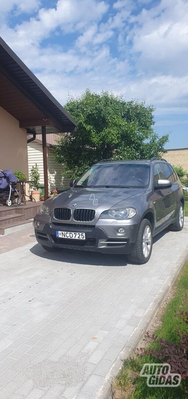 Pelēks BMW X5 2007 Panevēža, ar dzinēja tilpumu 3.00 L un nobraukumu 321 tūkst. km par 8200 €, foto 5 vietnē AUTOMOTO.COM.LV