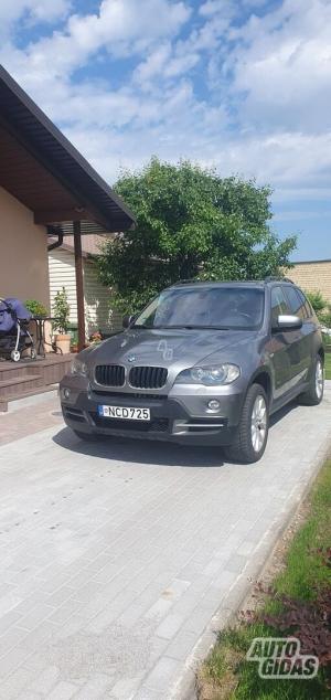 Grey BMW X5 2007 in Panevezys, with an engine capacity of 3.00 L and mileage of 321 thousand km for 8200 €, photo 6 on AUTOMOTO.COM.LV