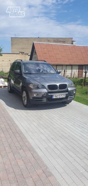 Grey BMW X5 2007 in Panevezys, with an engine capacity of 3.00 L and mileage of 321 thousand km for 8200 €, photo 7 on AUTOMOTO.COM.LV