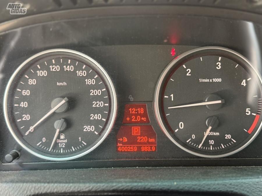 Pelēks BMW X5 2007 Viļņa, ar dzinēja tilpumu 3.00 L un nobraukumu 401 tūkst. km par 7900 €, foto 12 vietnē AUTOMOTO.COM.LV