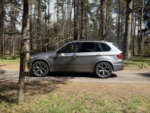 Grey BMW X5 2007 in Vilnius, with an engine capacity of 3.00 L and mileage of 401 thousand km for 7000 €, photo 7 on AUTOMOTO.COM.LV
