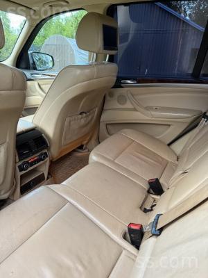 Grey BMW X5 2007 in Rezekne, with an engine capacity of 3.00 L and mileage of 423 thousand km for 7200 €, photo 8 on AUTOMOTO.COM.LV