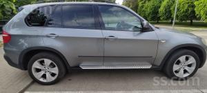 Pelēks BMW X5 2007 Ogre, ar dzinēja tilpumu 3.00 L un nobraukumu 283 tūkst. km par 8400 €, foto 3 vietnē AUTOMOTO.COM.LV