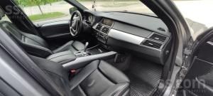 Pelēks BMW X5 2007 Ogre, ar dzinēja tilpumu 3.00 L un nobraukumu 283 tūkst. km par 8400 €, foto 10 vietnē AUTOMOTO.COM.LV