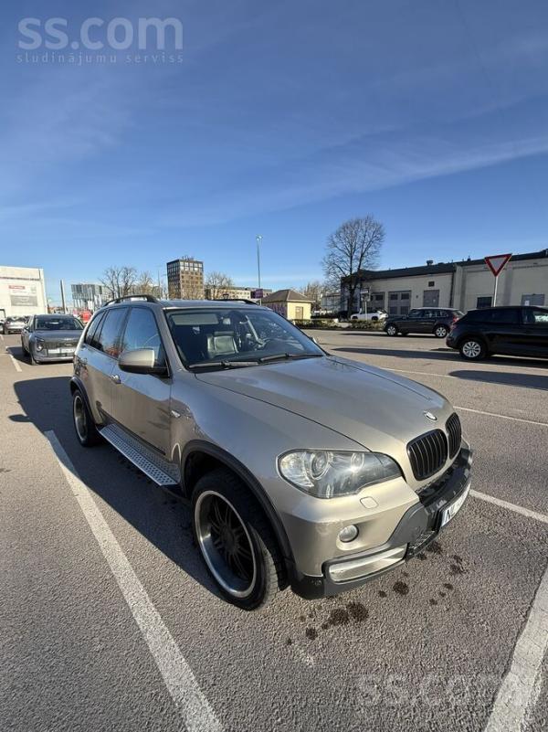 Pelēks BMW X5 2007 Rīga, ar dzinēja tilpumu 3.00 L un nobraukumu 413 tūkst. km par 6900 €, foto 3 vietnē AUTOMOTO.COM.LV