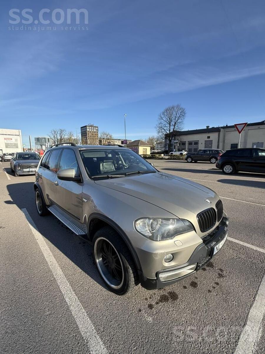 Pelēks BMW X5 2007 Rīga, ar dzinēja tilpumu 3.00 L un nobraukumu 413 tūkst. km par 6900 €, foto 4 vietnē AUTOMOTO.COM.LV