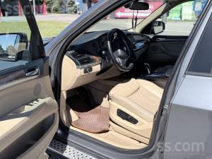 Серый БМВ Х5 2007 в Рига, объемом двигателя 3.00 л и пробегом 356 тыс. км за 9000 €, фото 12 на AUTOMOTO.COM.LV