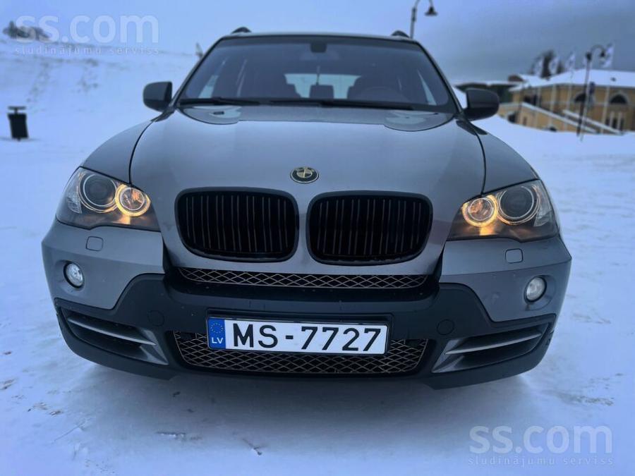 Grey BMW X5 2007 in Daugavpils, with an engine capacity of 3.00 L and mileage of 307 thousand km for 9700 €, photo 5 on AUTOMOTO.COM.LV