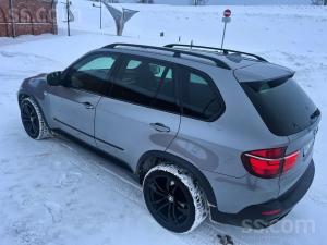 Grey BMW X5 2007 in Daugavpils, with an engine capacity of 3.00 L and mileage of 307 thousand km for 9700 €, photo 7 on AUTOMOTO.COM.LV