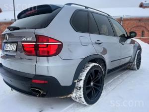 Grey BMW X5 2007 in Daugavpils, with an engine capacity of 3.00 L and mileage of 307 thousand km for 9700 €, photo 8 on AUTOMOTO.COM.LV