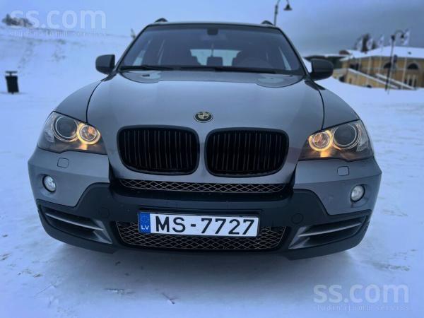 Grey BMW X5 2007 in Daugavpils, with an engine capacity of 3.00 L and mileage of 307 thousand km for 9700 €, photo 4 on AUTOMOTO.COM.LV