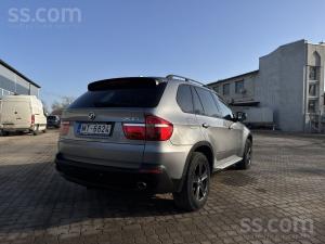Pelēks BMW X5 2007 Liepāja, ar dzinēja tilpumu 3.00 L un nobraukumu 327 tūkst. km par 8800 €, foto 3 vietnē AUTOMOTO.COM.LV