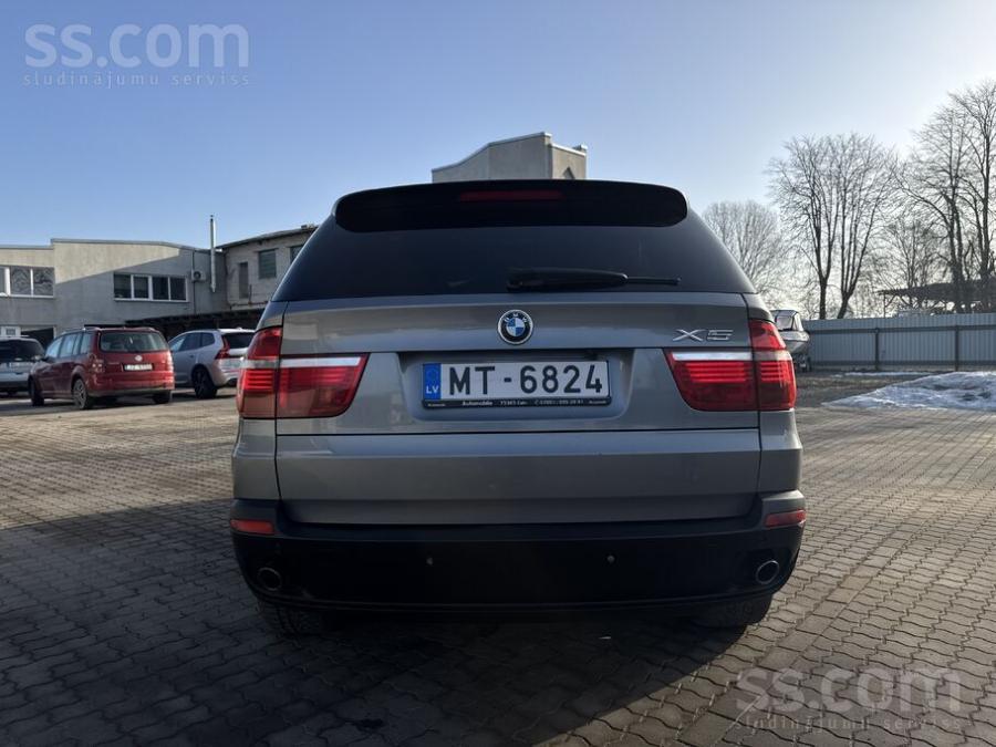 Pelēks BMW X5 2007 Liepāja, ar dzinēja tilpumu 3.00 L un nobraukumu 327 tūkst. km par 8800 €, foto 5 vietnē AUTOMOTO.COM.LV