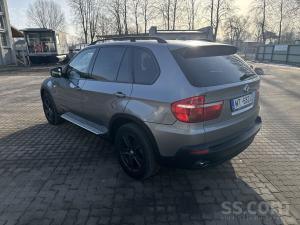 Pelēks BMW X5 2007 Liepāja, ar dzinēja tilpumu 3.00 L un nobraukumu 327 tūkst. km par 8800 €, foto 6 vietnē AUTOMOTO.COM.LV