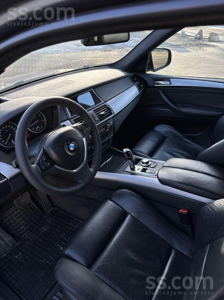 Pelēks BMW X5 2007 Liepāja, ar dzinēja tilpumu 3.00 L un nobraukumu 327 tūkst. km par 8800 €, foto 7 vietnē AUTOMOTO.COM.LV