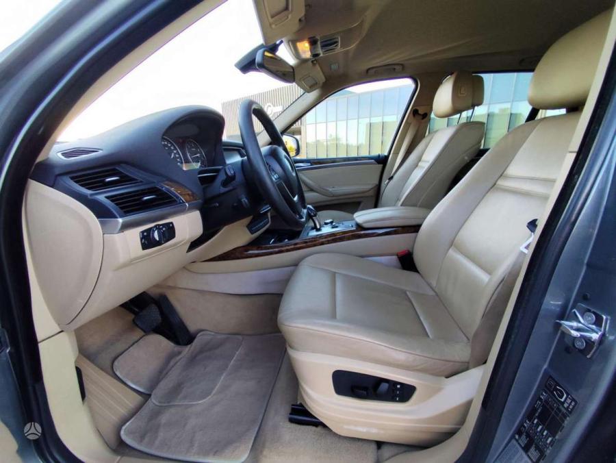 Pelēks BMW X5 2007 Šauļi, ar dzinēja tilpumu 3.00 L un nobraukumu 0 tūkst. km par 8600 €, foto 13 vietnē AUTOMOTO.COM.LV