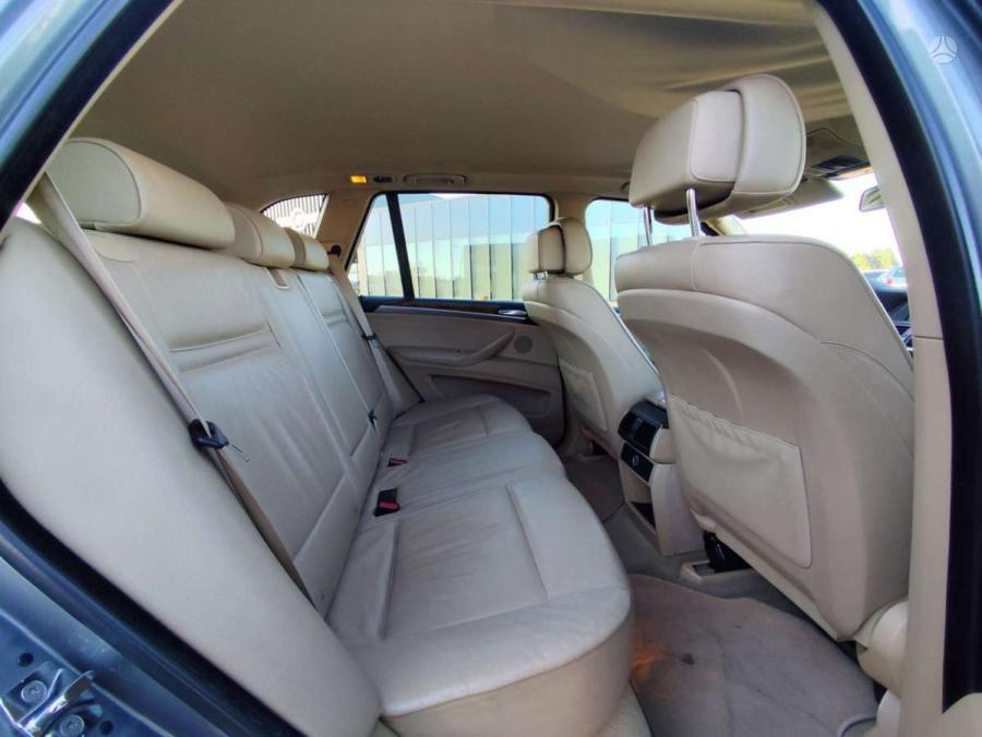 Pelēks BMW X5 2007 Šauļi, ar dzinēja tilpumu 3.00 L un nobraukumu 0 tūkst. km par 8600 €, foto 22 vietnē AUTOMOTO.COM.LV