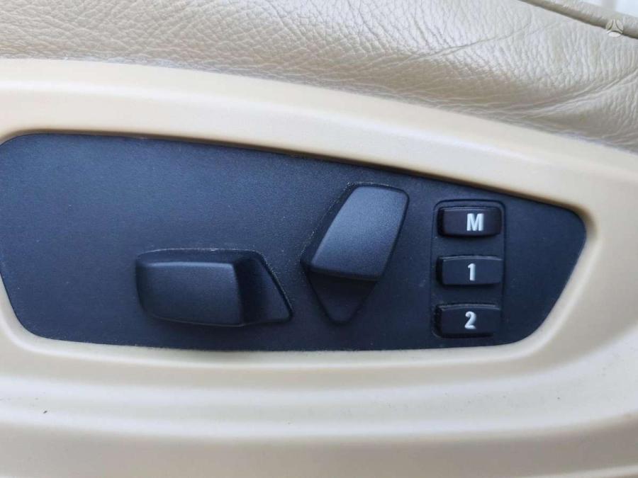 Pelēks BMW X5 2007 Šauļi, ar dzinēja tilpumu 3.00 L un nobraukumu 0 tūkst. km par 8600 €, foto 23 vietnē AUTOMOTO.COM.LV
