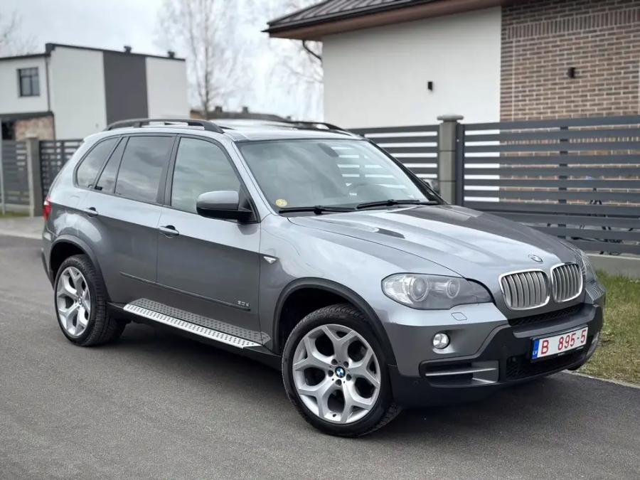 Grey BMW X5 2007 in Jelgava, with an engine capacity of 3.00 L and mileage of 313 thousand km for 8800 €, photo 4 on AUTOMOTO.COM.LV