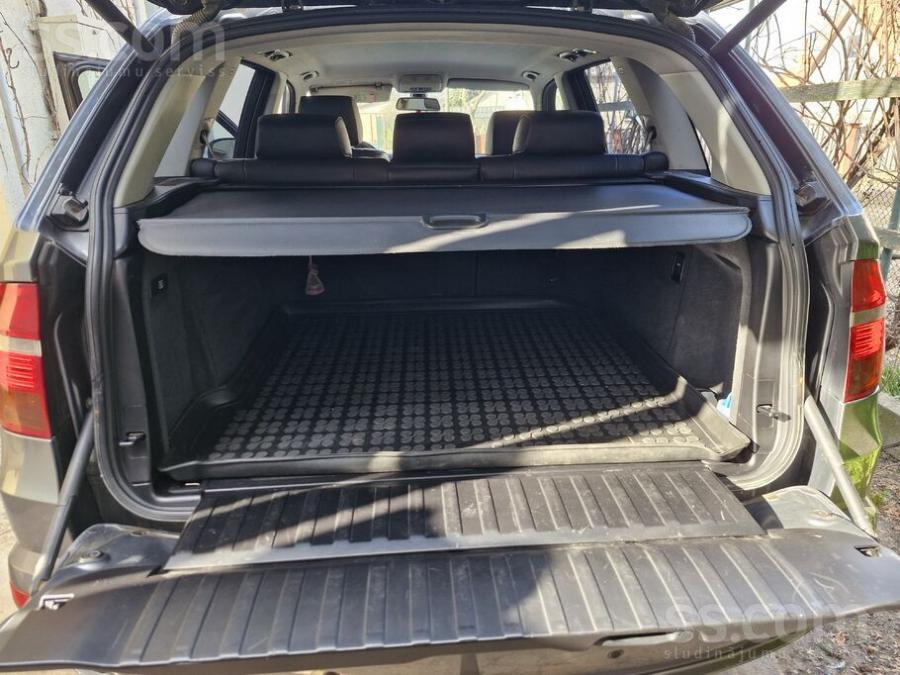 Grey BMW X5 2007 in Daugavpils, with an engine capacity of 3.00 L and mileage of 360 thousand km for 8300 €, photo 5 on AUTOMOTO.COM.LV