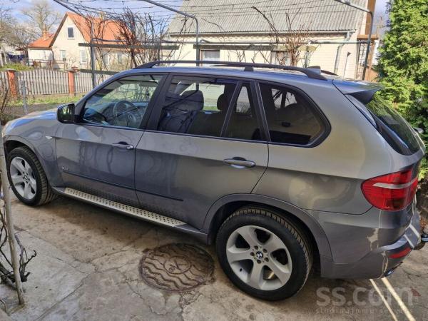 Pelēks BMW X5 2007 Daugavpils, ar dzinēja tilpumu 3.00 L un nobraukumu 360 tūkst. km par 8300 €, foto 6 vietnē AUTOMOTO.COM.LV