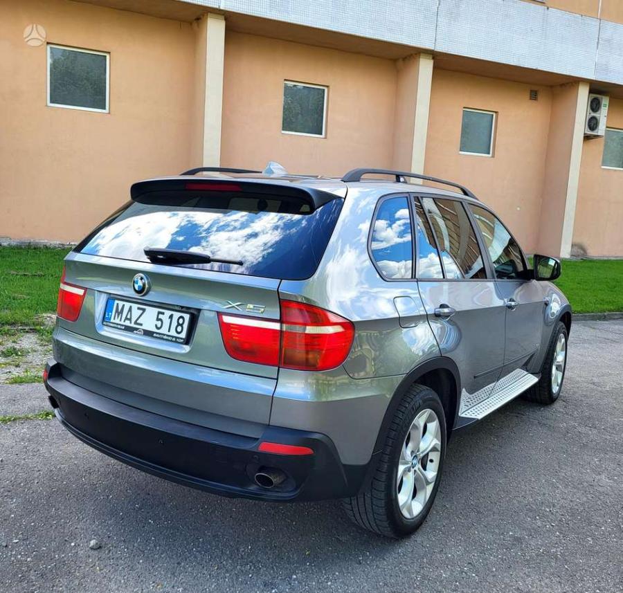 Grey BMW X5 2007 in Siauliai, with an engine capacity of 3.00 L and mileage of 370 thousand km for 6400 €, photo 7 on AUTOMOTO.COM.LV