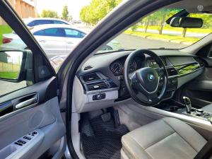 Grey BMW X5 2007 in Siauliai, with an engine capacity of 3.00 L and mileage of 370 thousand km for 6400 €, photo 8 on AUTOMOTO.COM.LV
