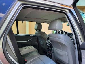 Grey BMW X5 2007 in Siauliai, with an engine capacity of 3.00 L and mileage of 370 thousand km for 6400 €, photo 10 on AUTOMOTO.COM.LV