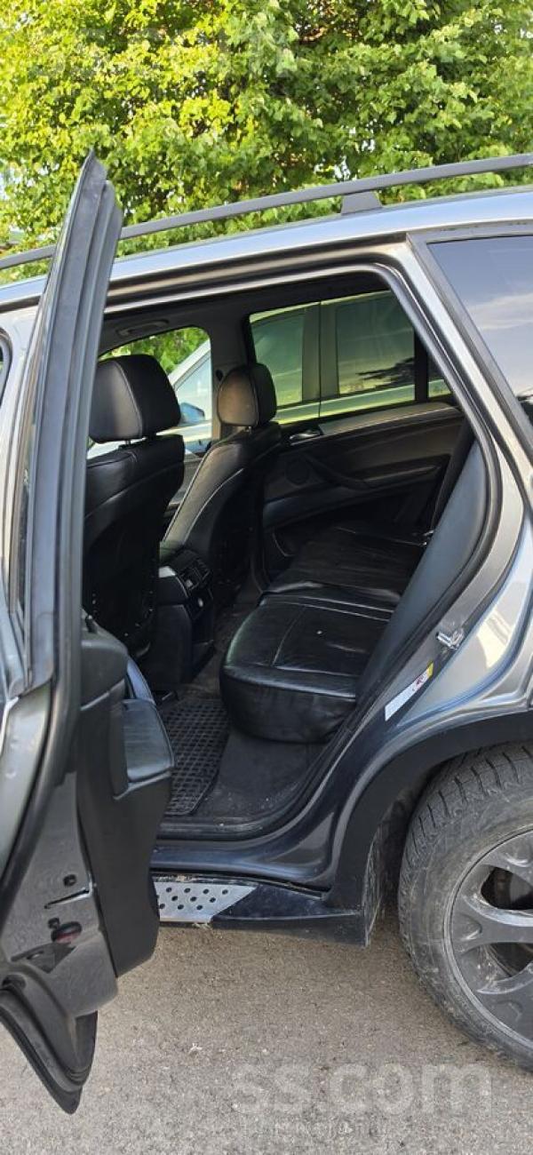 Pelēks BMW X5 2007 Ogre, ar dzinēja tilpumu 3.00 L un nobraukumu 375 tūkst. km par 6300 €, foto 8 vietnē AUTOMOTO.COM.LV