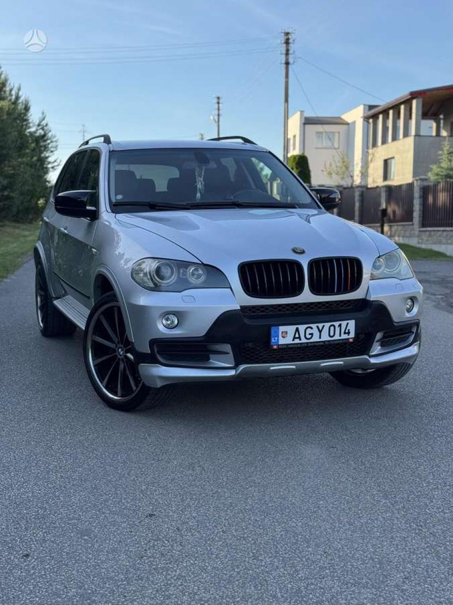 Grey BMW X5 2007 in Salcininkai, with an engine capacity of 2.99 L and mileage of 249 thousand km for 7800 €, photo 4 on AUTOMOTO.COM.LV