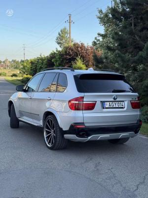 Grey BMW X5 2007 in Salcininkai, with an engine capacity of 2.99 L and mileage of 249 thousand km for 7800 €, photo 8 on AUTOMOTO.COM.LV