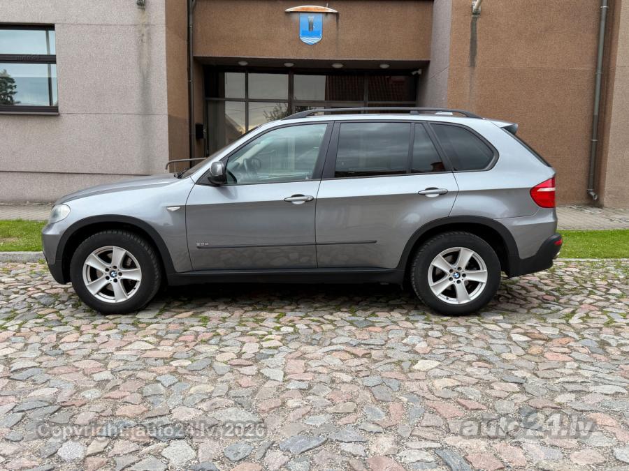 Pelēks BMW X5 2007 Paide, ar dzinēja tilpumu 3.00 L un nobraukumu 296 tūkst. km par 6790 €, foto 9 vietnē AUTOMOTO.COM.LV