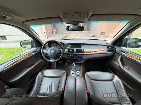 Pelēks BMW X5 2007 Paide, ar dzinēja tilpumu 3.00 L un nobraukumu 296 tūkst. km par 6790 €, foto 9 vietnē AUTOMOTO.COM.LV