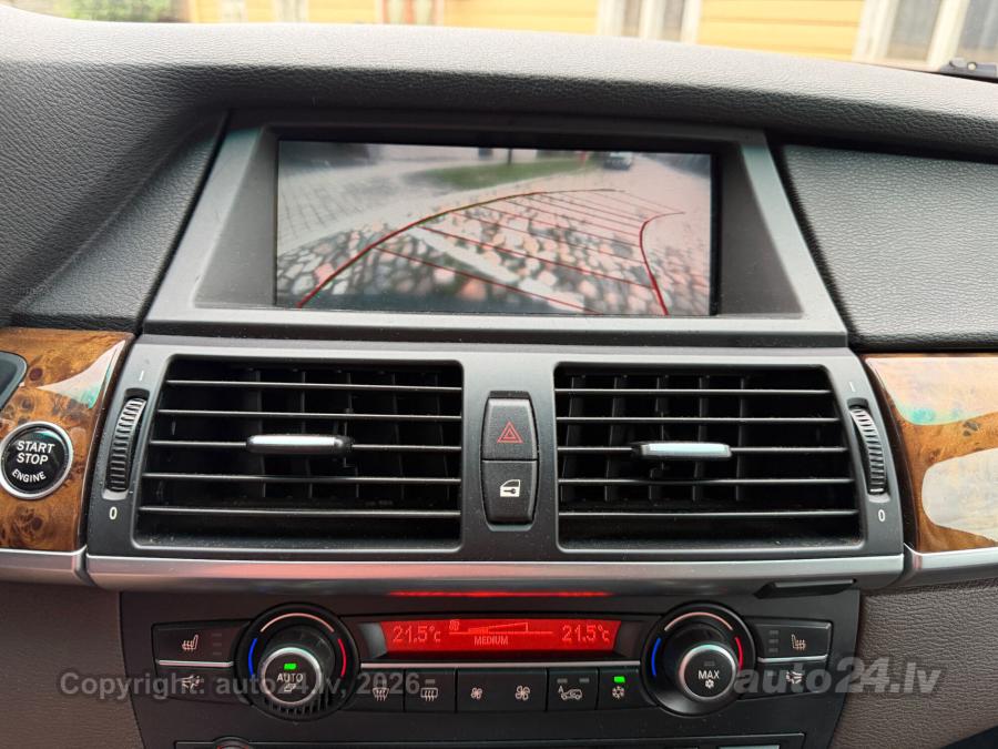 Pelēks BMW X5 2007 Paide, ar dzinēja tilpumu 3.00 L un nobraukumu 296 tūkst. km par 6790 €, foto 12 vietnē AUTOMOTO.COM.LV