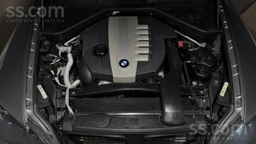 Pelēks BMW X5 2007 Rīga, ar dzinēja tilpumu 3.00 L un nobraukumu 345 tūkst. km par 9000 €, foto 14 vietnē AUTOMOTO.COM.LV
