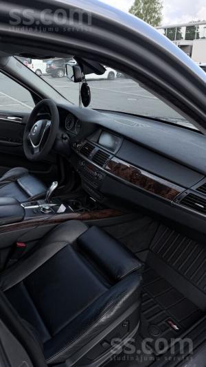 Pelēks BMW X5 2007 Rīga, ar dzinēja tilpumu 3.00 L un nobraukumu 345 tūkst. km par 9000 €, foto 18 vietnē AUTOMOTO.COM.LV