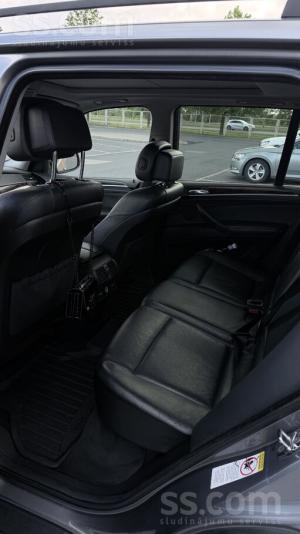 Pelēks BMW X5 2007 Rīga, ar dzinēja tilpumu 3.00 L un nobraukumu 345 tūkst. km par 9000 €, foto 20 vietnē AUTOMOTO.COM.LV